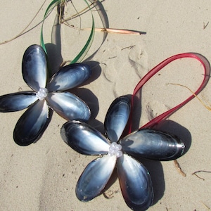 Set of 2 Mussel Shell Christmas Ornaments - Etsy