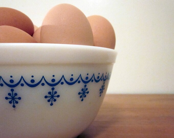 Snowflake Blue Vintage Pyrex Mixing Bowl - Etsy