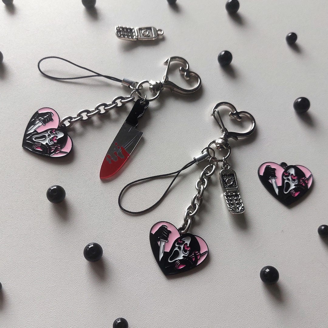 Ghostface Keychain, Cute Horror Bag Charm, Halloween Spooky Keyring ...