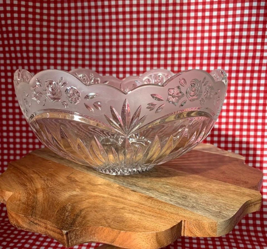 Vintage Oneida Crystal Glass "southern Garden" 8" Serving Bowl! - Etsy