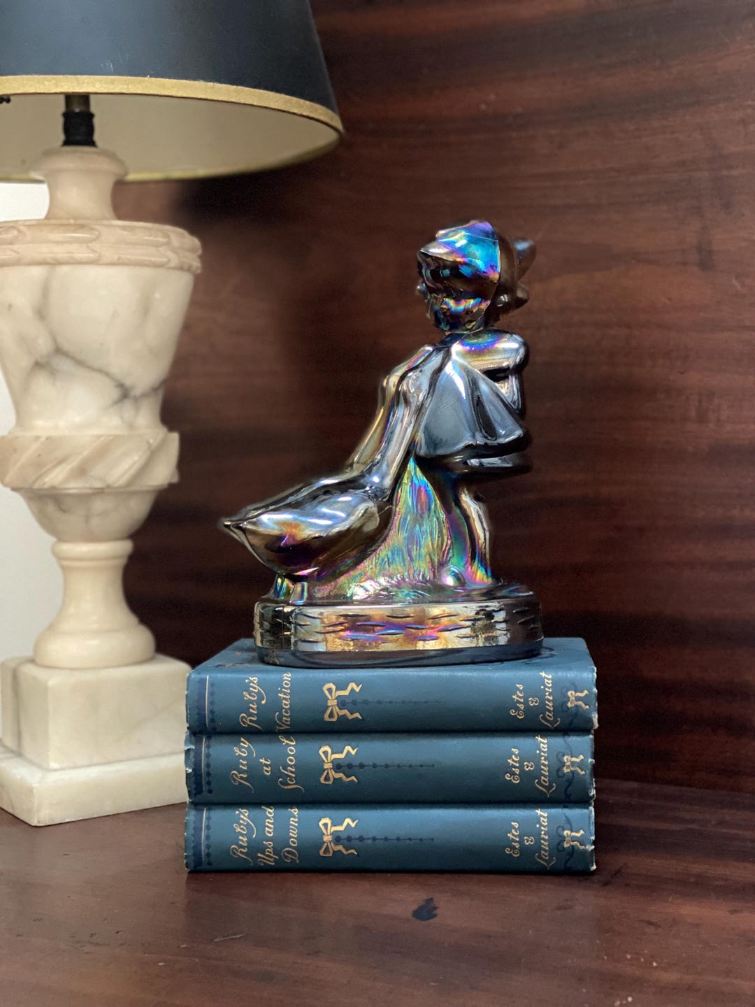 Vintage L.E. Smith Carnival Glass Goose Girl Figurine – Late 20th ...