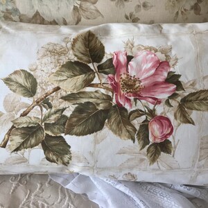 GORGEOUS Cabbage Rose Pillow Cover Hand Painted Roses Made in Venice ...