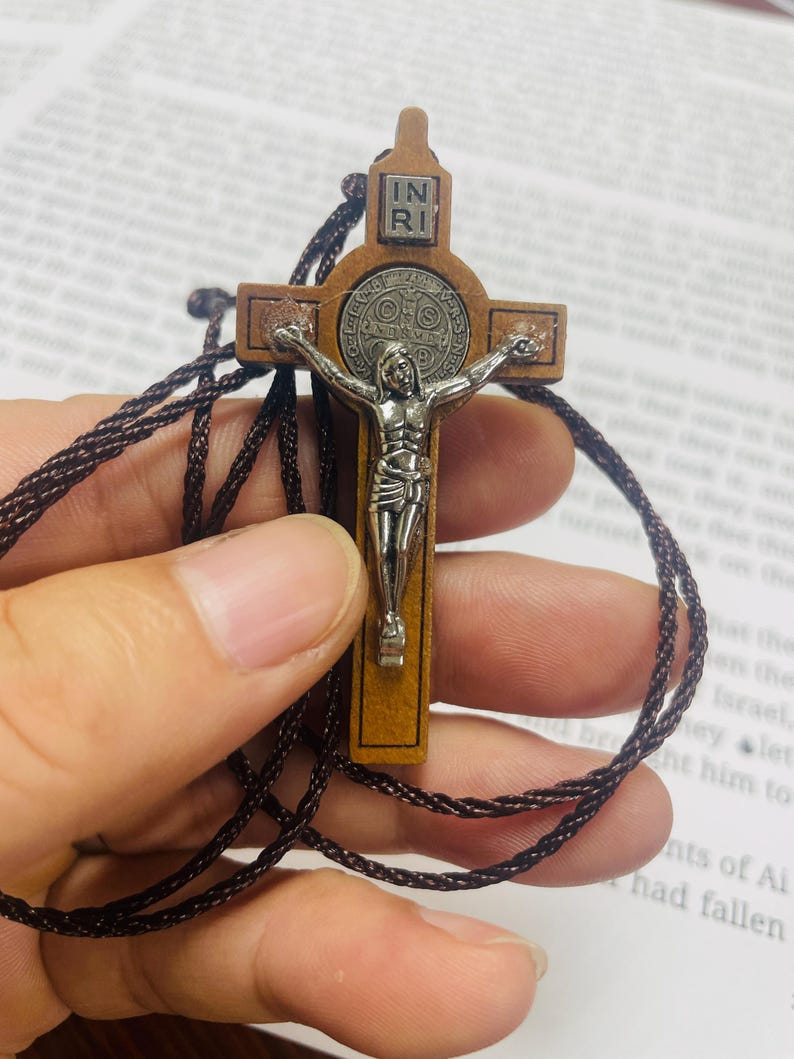 Wooden Crucifix Necklace: Catholic Christian Jesus Pendant - Etsy