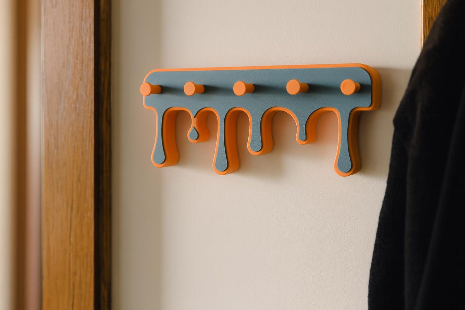 Customizable Drip Wall Mounted Key Holder – Minimalist Colorful Design ...