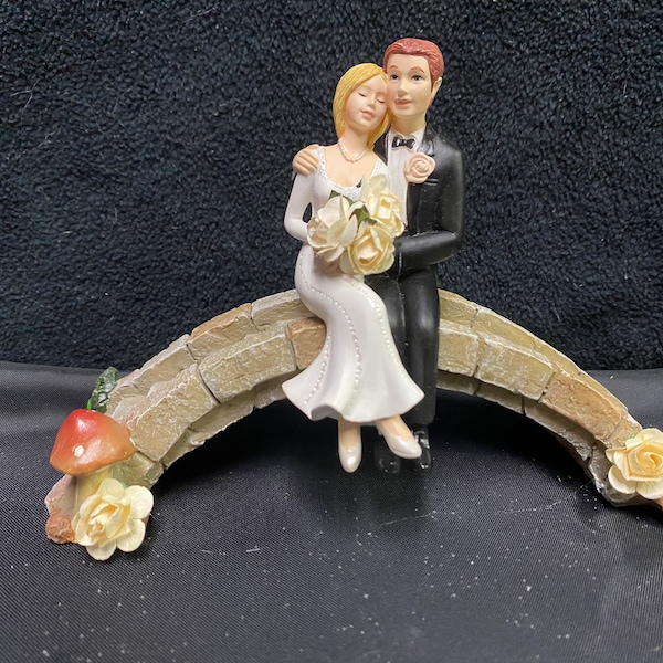 Sitting Cake Topper - Etsy