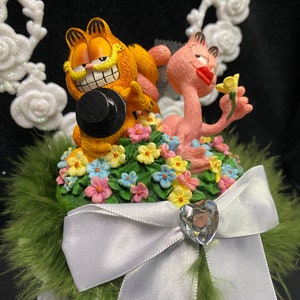 Garfield & Arlene Wedding Cake Topper Entwined Tails Cat Kiitty Custom ...
