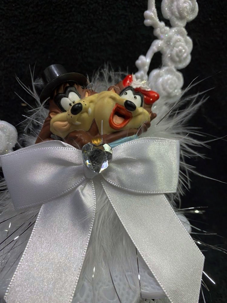 TASMANIAN Devil TAZ Wedding Cake Topper LOT Glasses Knife - Etsy