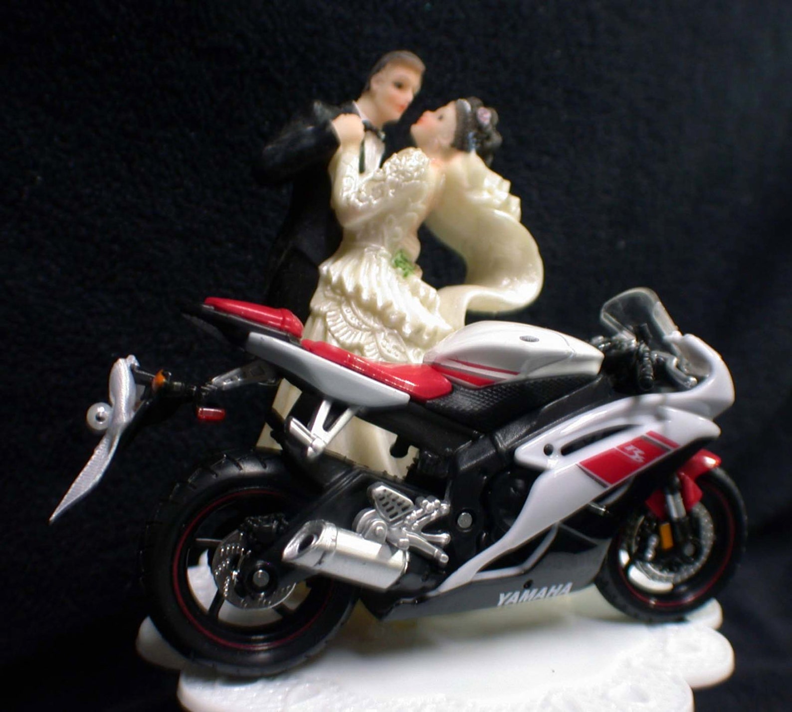 RED Bike Motorcycle Wedding Cake Topper YAMAHA Field " Born to Ride ...