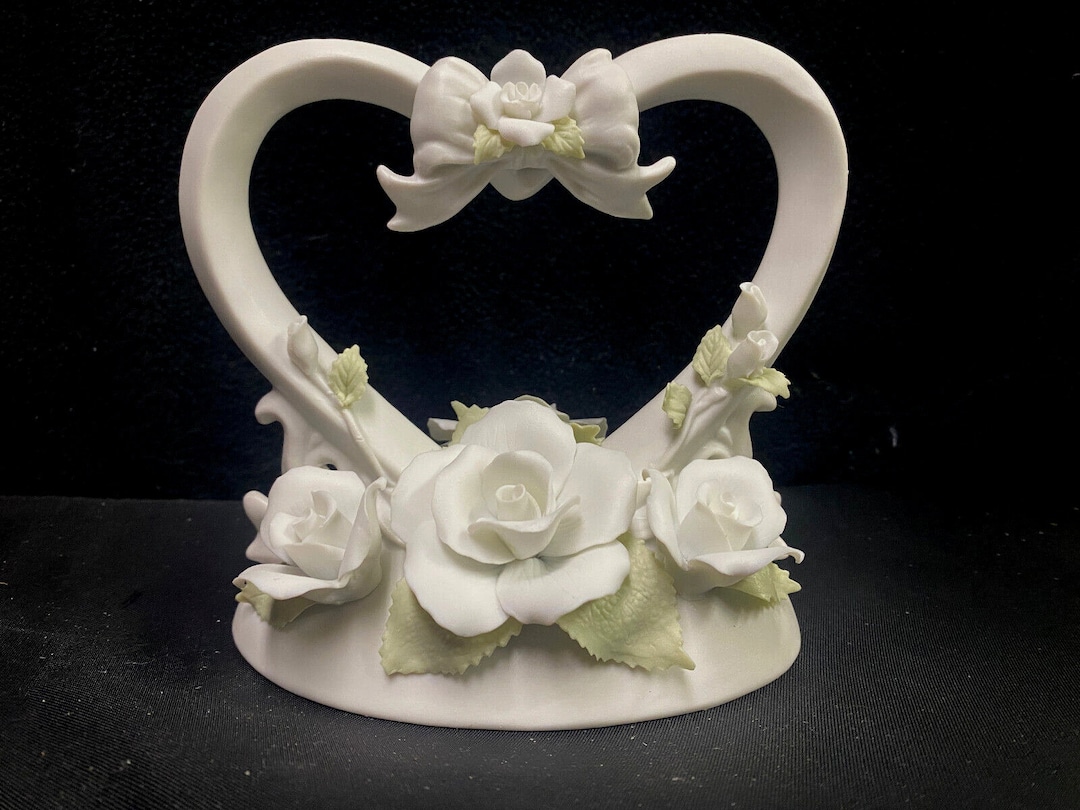 Romantic Roses Porcelain Wedding Cake Topper Groom Top Engagement ...