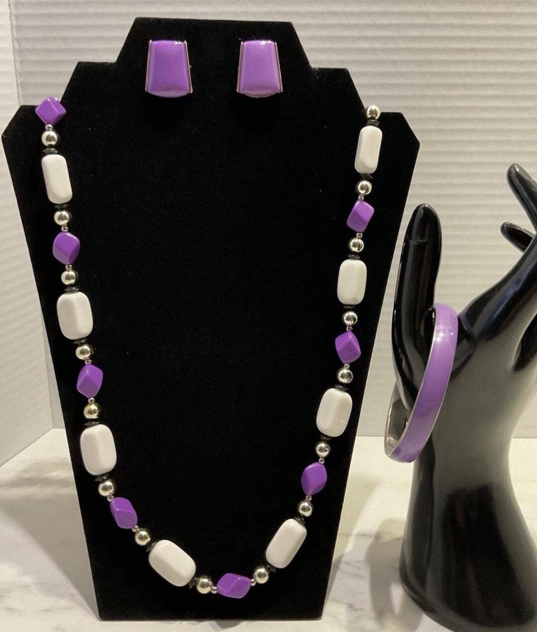 Vintage (1990s) 31 Inch Chunky Purple, White & Silver Bead Necklace ...