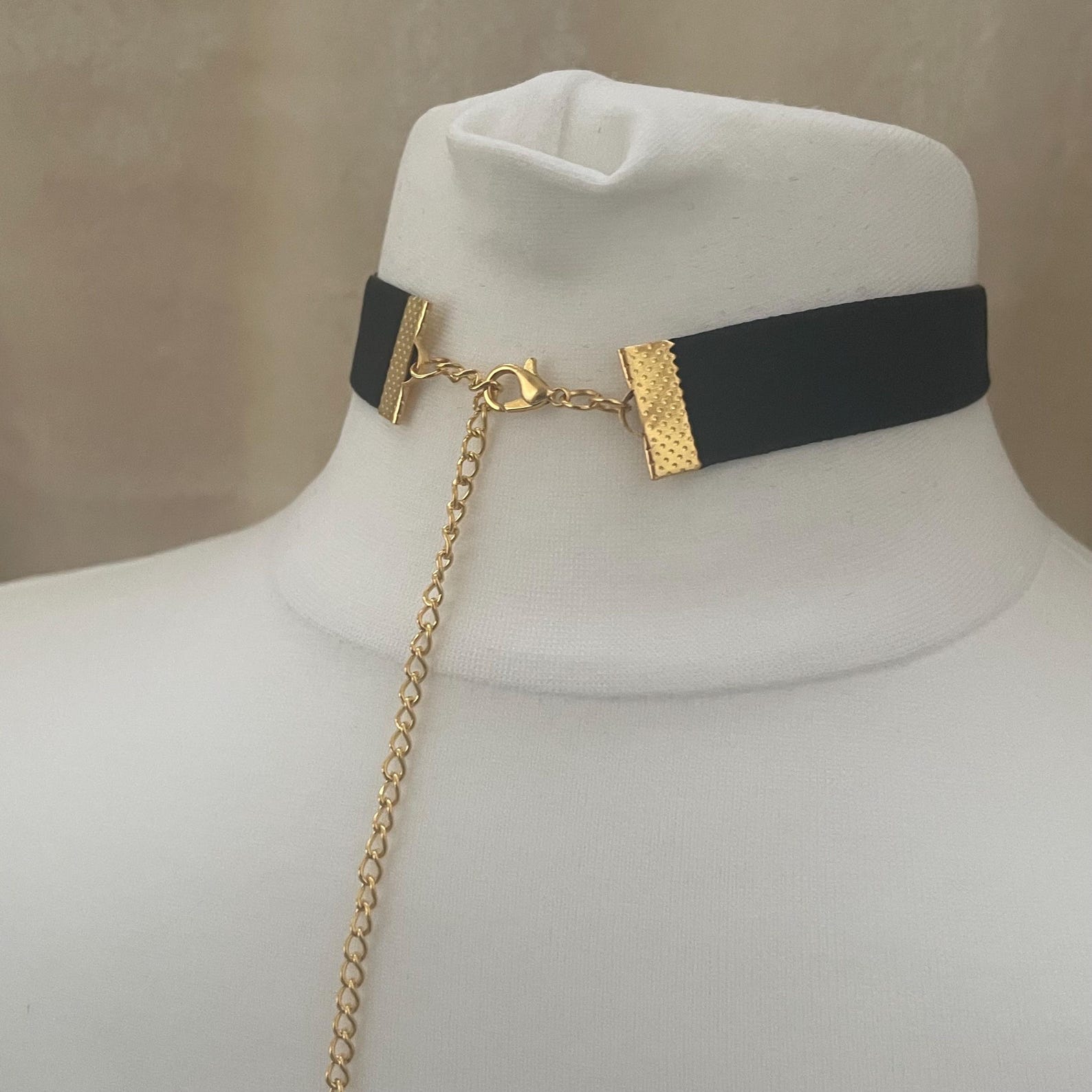 Black Velvet Ribbon Art Deco Style Choker, Ancient Gold Ornate Black ...