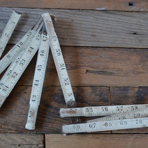 Vintage Defiance Wood White Expandable Foldable Measuring Measurement ...