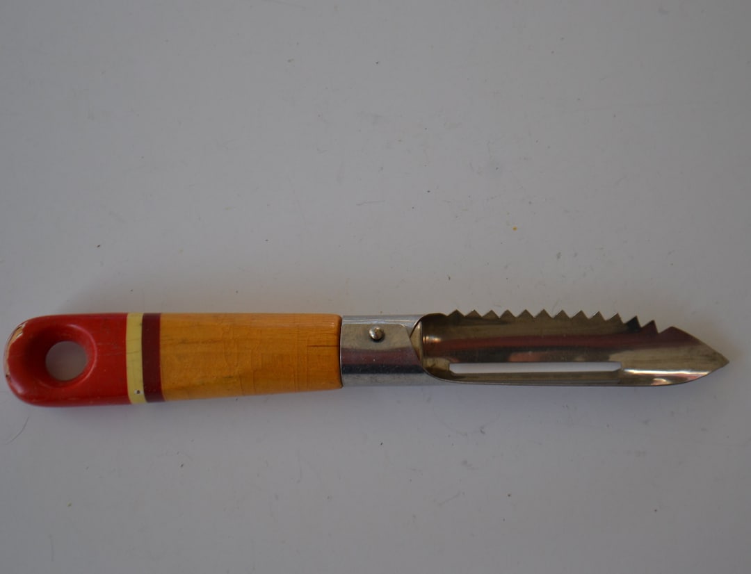 Vintage Red Worn Wood Handle Hand Held Kitchen Farmhouse Style Apple ...