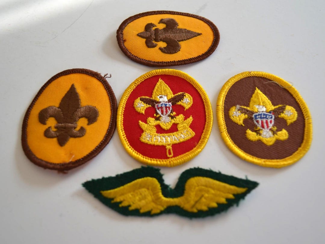 Vintage Boy Cub Scouts Oval Scouting Eagle Embroidered Patches Badges ...