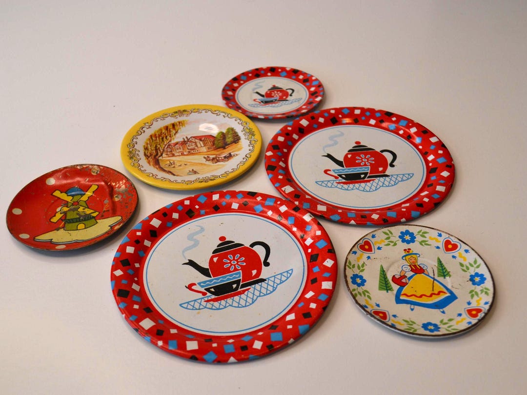 Vintage Set of Childrens Kids Pretend Play Toy Plates Assorted Lot of 6 ...