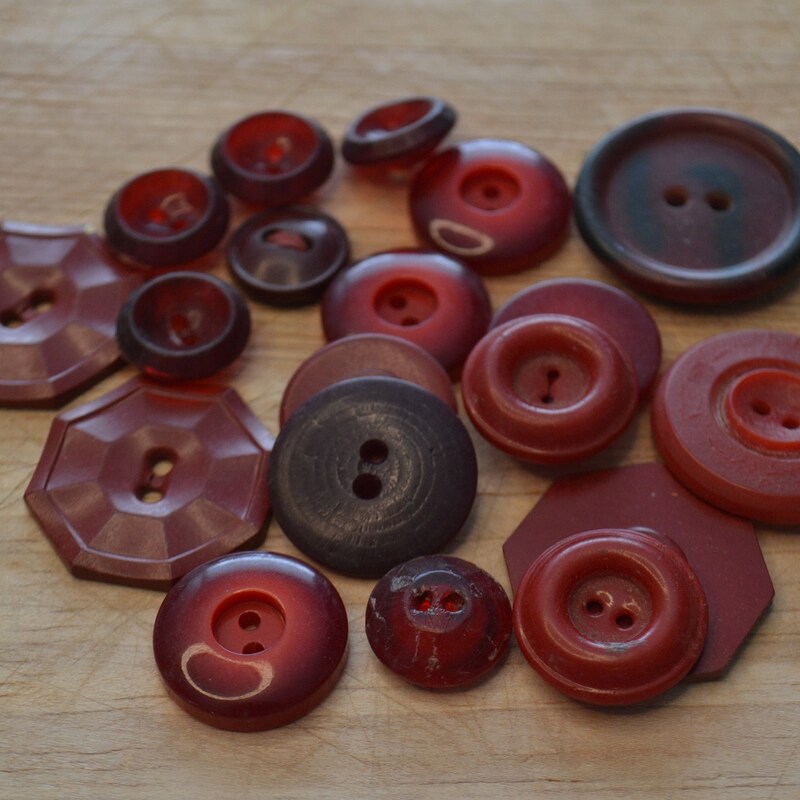 Red Vintage Buttons - Etsy