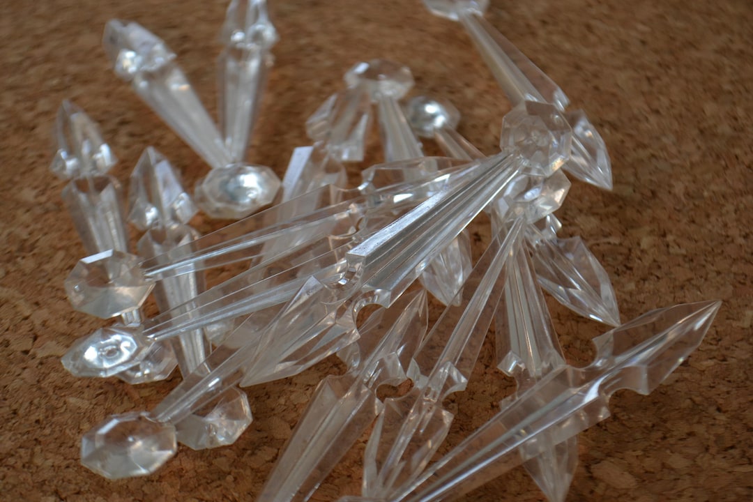 Vintage Clear Plastic Crystal Chandelier Prisms - Set of 16 - Etsy