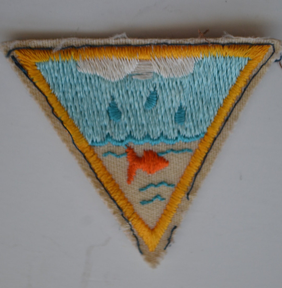 Vintage Girl Scouts Brownies Triangle Fish Rain Embroidered Patch Badge ...