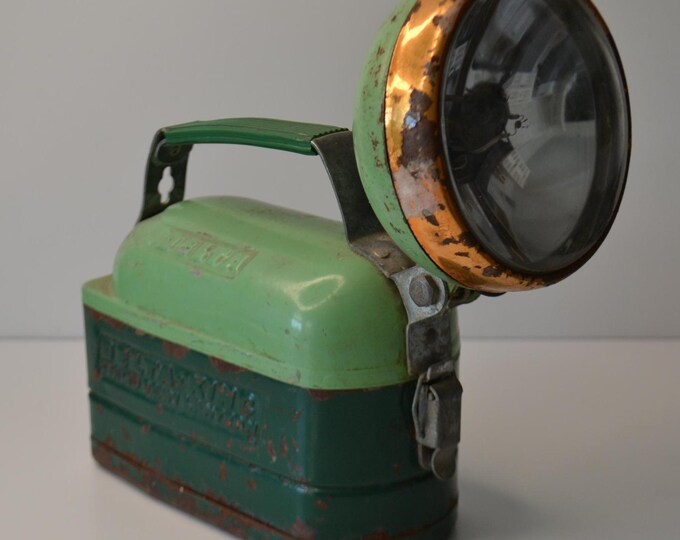 Vintage Delta King Sealed Beam Lantern Flashlight Green Metal - Etsy