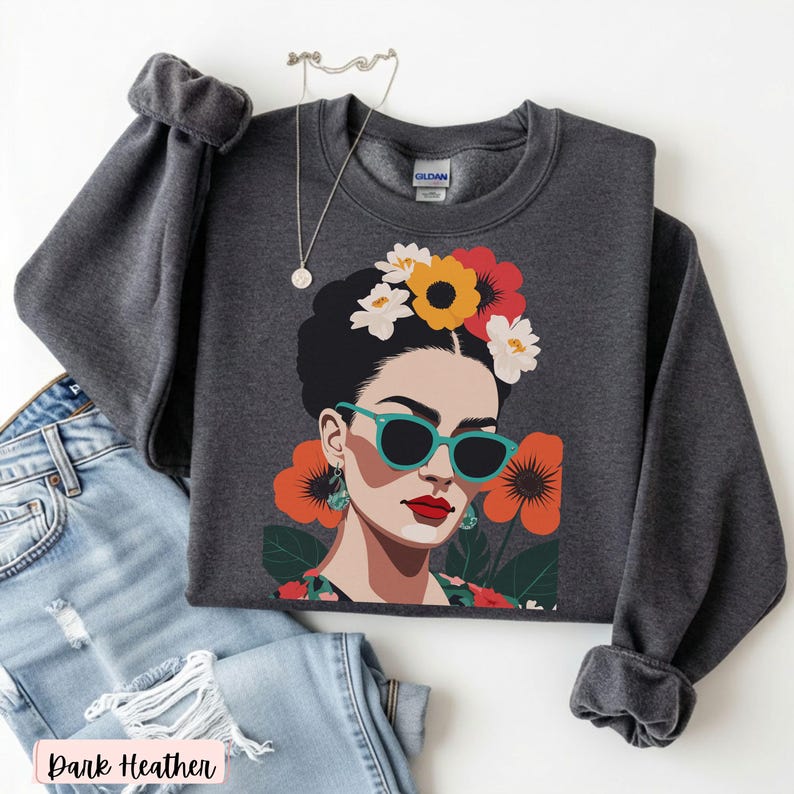 Frida Kahlo inspiriertes Blumenporträt-Sweatshirt | Retro Sonnenbrillen ...