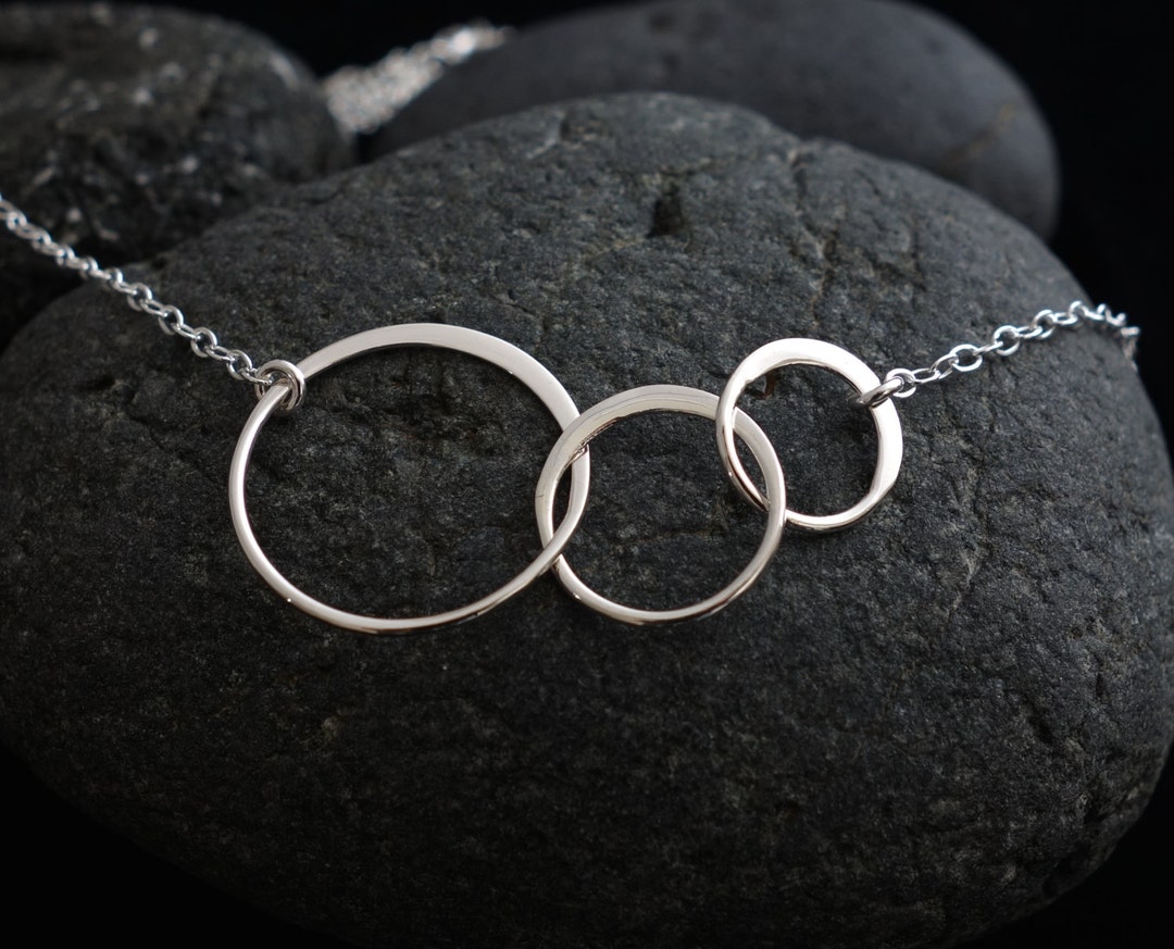 Silver Linked Circles Necklace Sterling Silver Three Circles Entwined ...