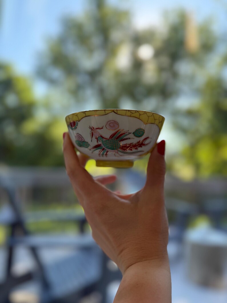 Vintage Chinese Dragon Rice Bowl Yellow Honeycomb Famille Rose ...