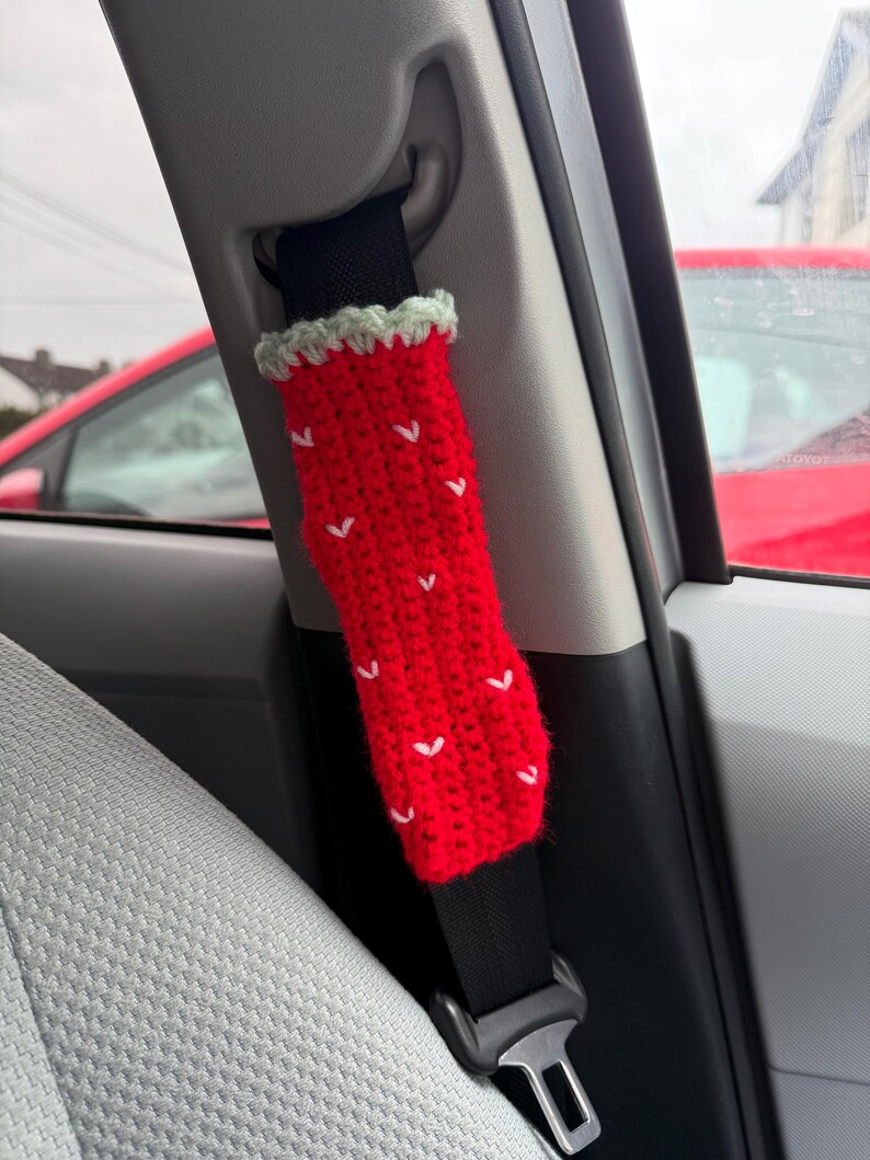 Crochet Strawberry Seatbelt Cover, Cute Car Accessories, Soft Strap Pad ...