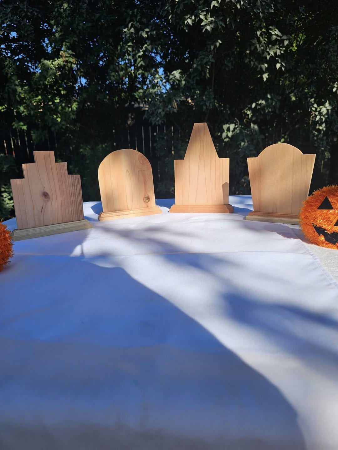 Wooden Tombstone Décor Set | Rustic Halloween Gravestones in Wood, Gray ...