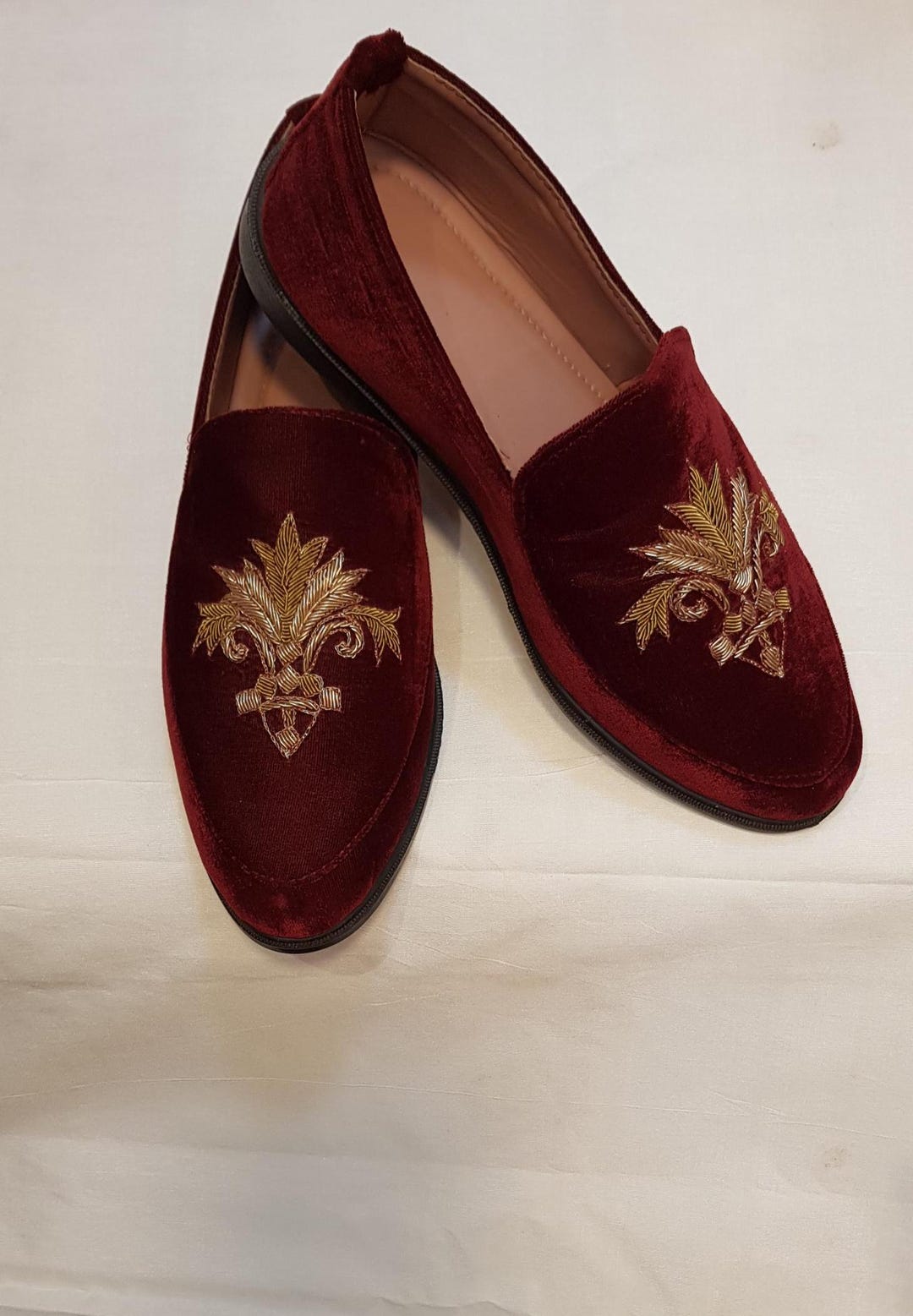 Maroon Velvet Indian Groom Mojari Shoes: Wedding Jooti Loafers - Etsy