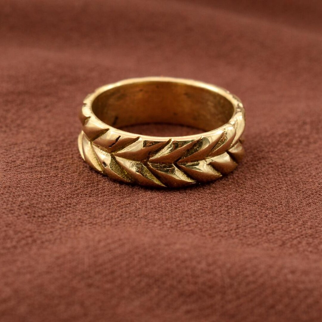 Gold Leaf Pattern Band Ring, Nature Inspired Textured Botanical Jewelry ...