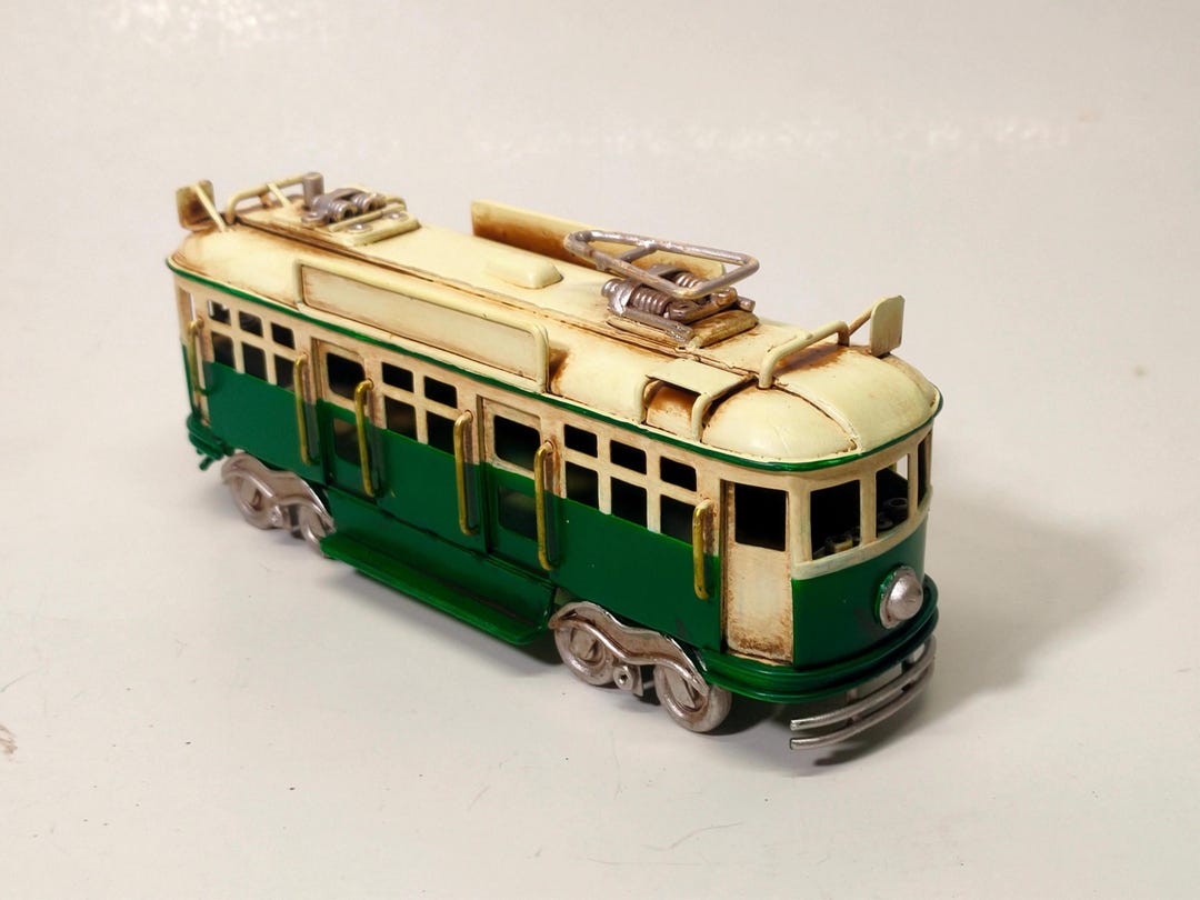 Vintage Replica Melbourne City Tram (green & Burgundy) - Etsy