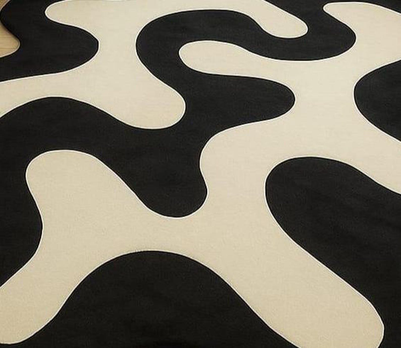 Modern Black and White Abstract Rug - Irregular Wavy Carpet (5x7 Ft) - Etsy