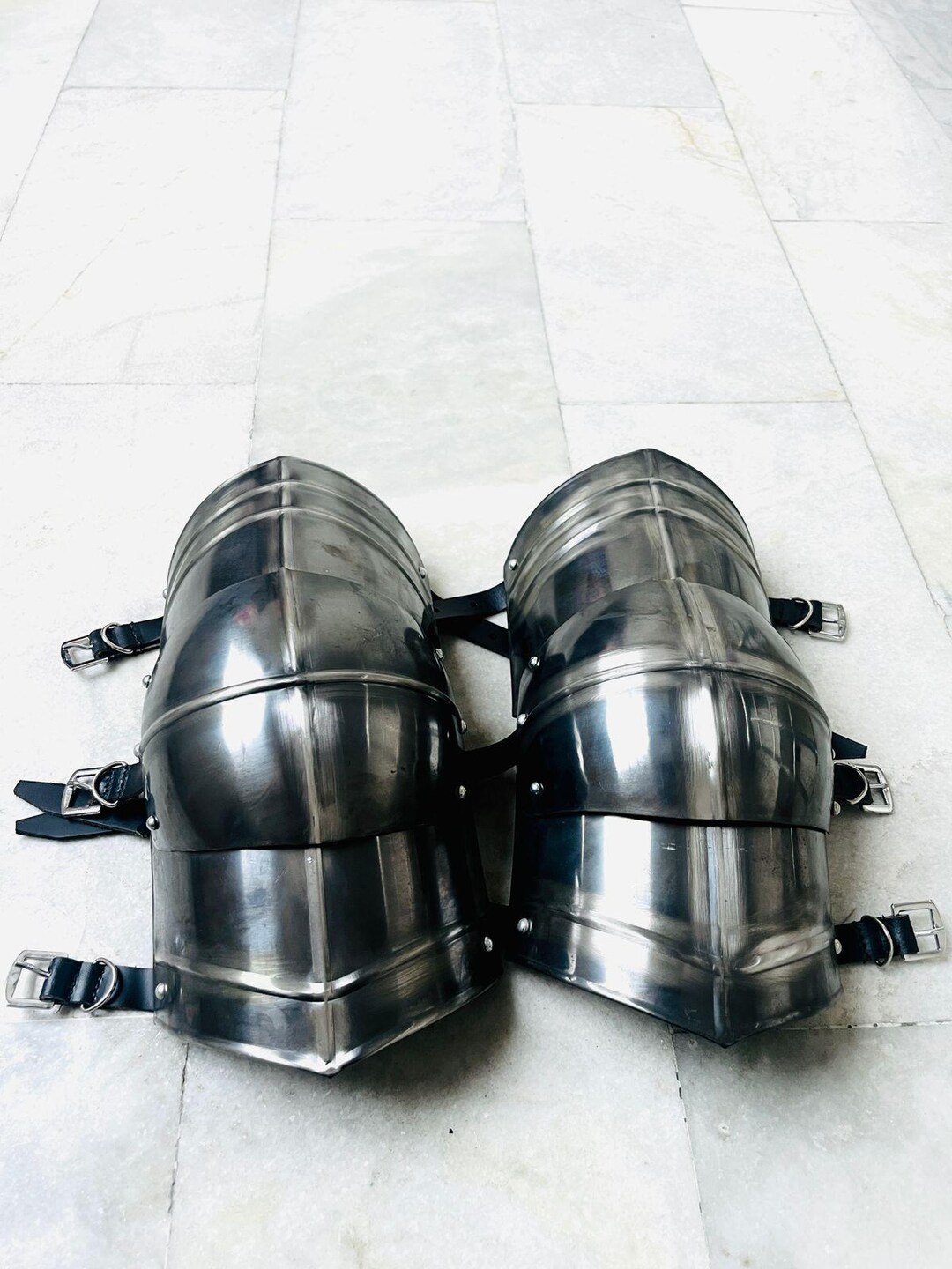 Medieval Steel Leg Armor – Handmade Knight Cosplay Greaves - Etsy