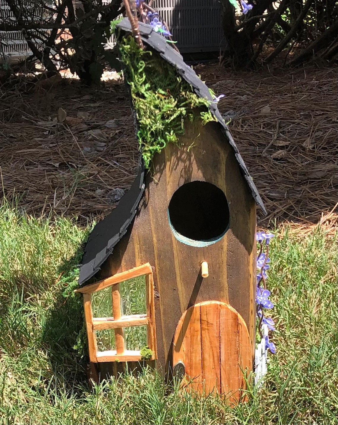 Custom Made Birdhouse, Fresh off the Workbench. Combo of Cedar and Pine ...
