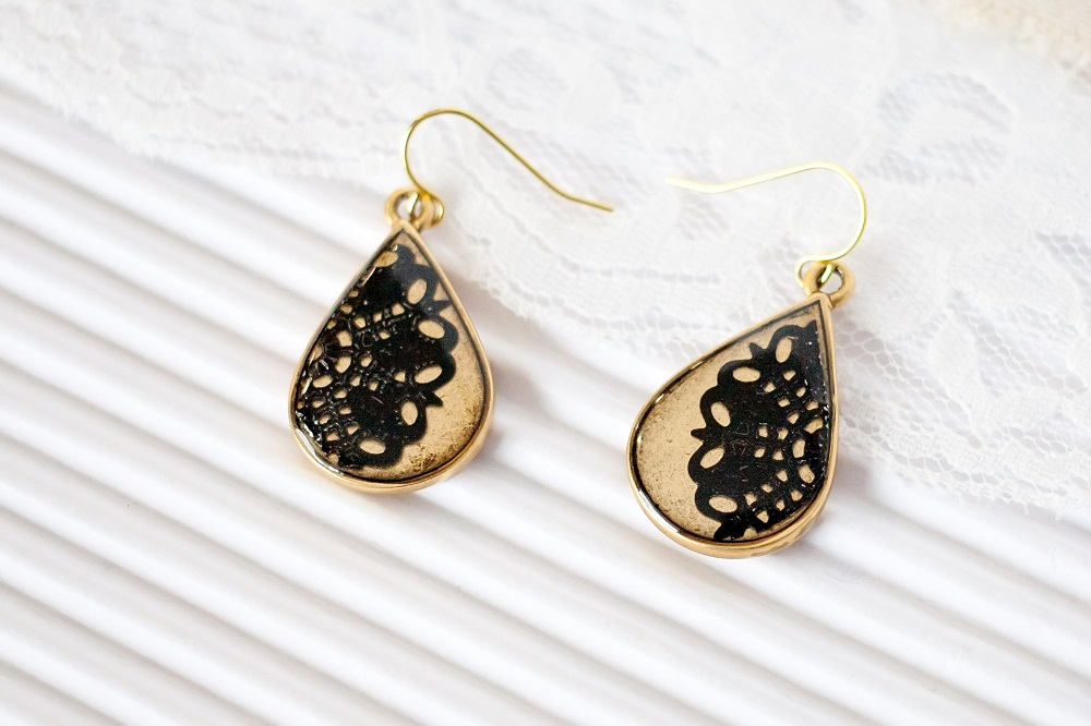 Gold Teardrop Jewelry Set, Gold Earrings and Necklace Set, Black ...