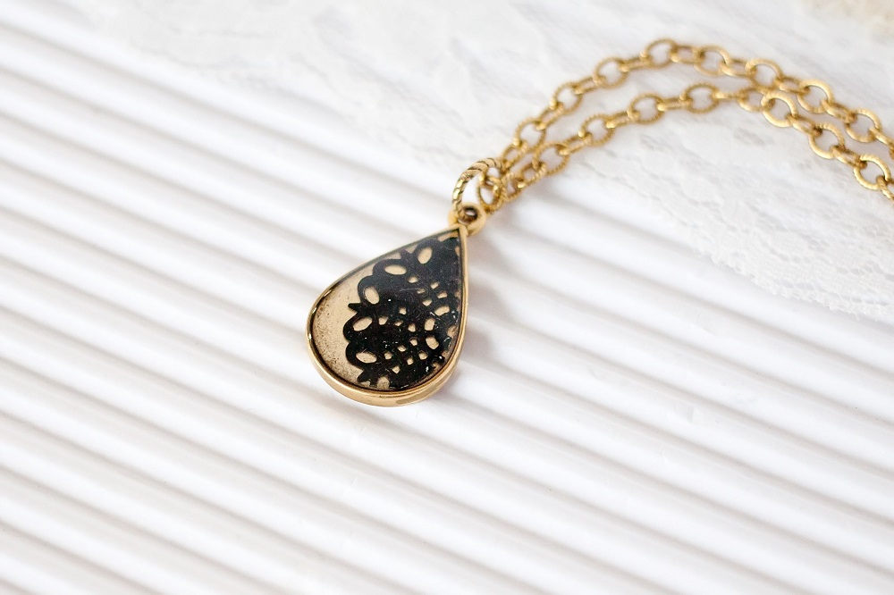 Gold Teardrop Jewelry Set, Gold Earrings and Necklace Set, Black ...