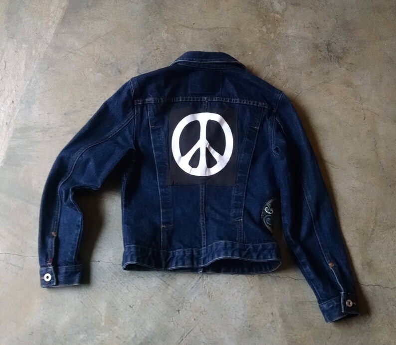 Vintage GUESS Jean Jacket Dark Denim Peace Patches Hippie | Etsy