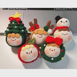 Crochet Christmas Charm Keychain | Handmade Wool Holiday Accessory - Etsy