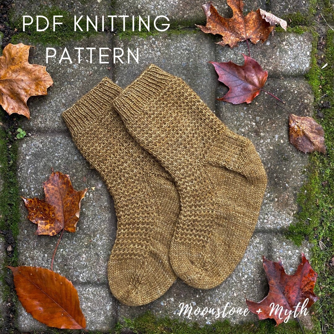 Sunday Waffles Socks Knitting Pattern: Cozy Waffle Stitch (PDF) - Etsy