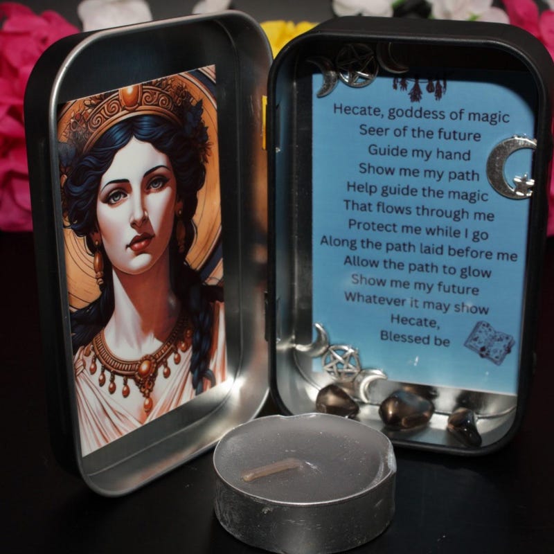 Mini Hekate Travel Altar - Etsy