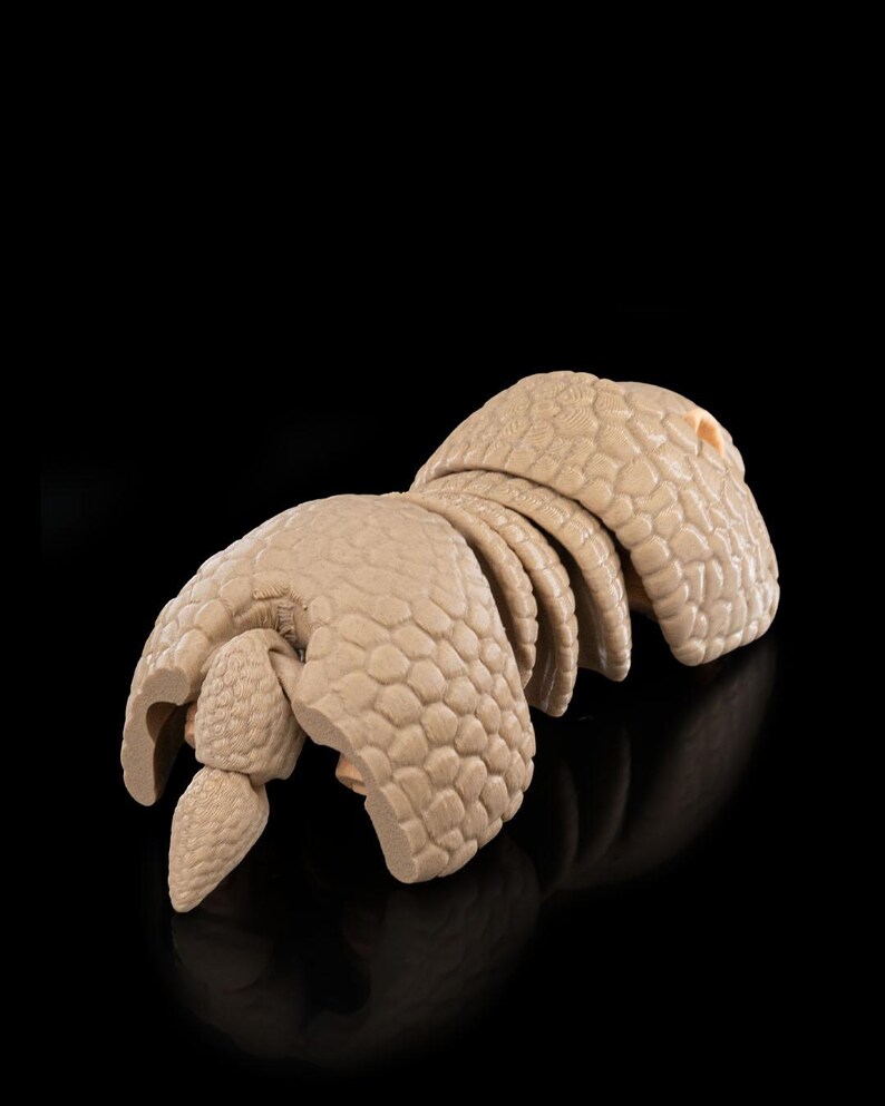 3D Printed Armadillo Figurine | Unique Desk Decor - Etsy Canada