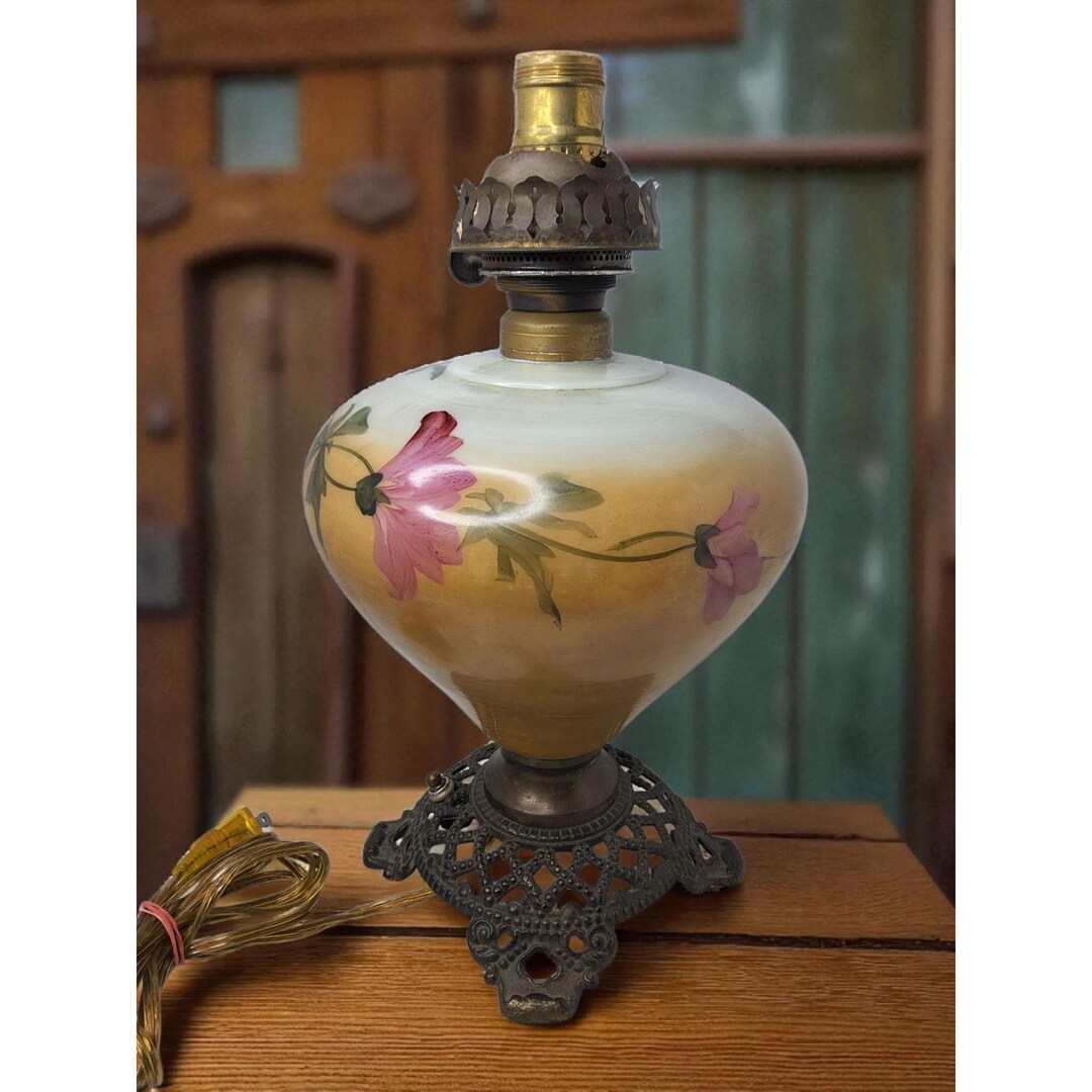 Vintage 1950s Oil Lamp Repurposed Into Electric Lamp Pink,gold Floral ...