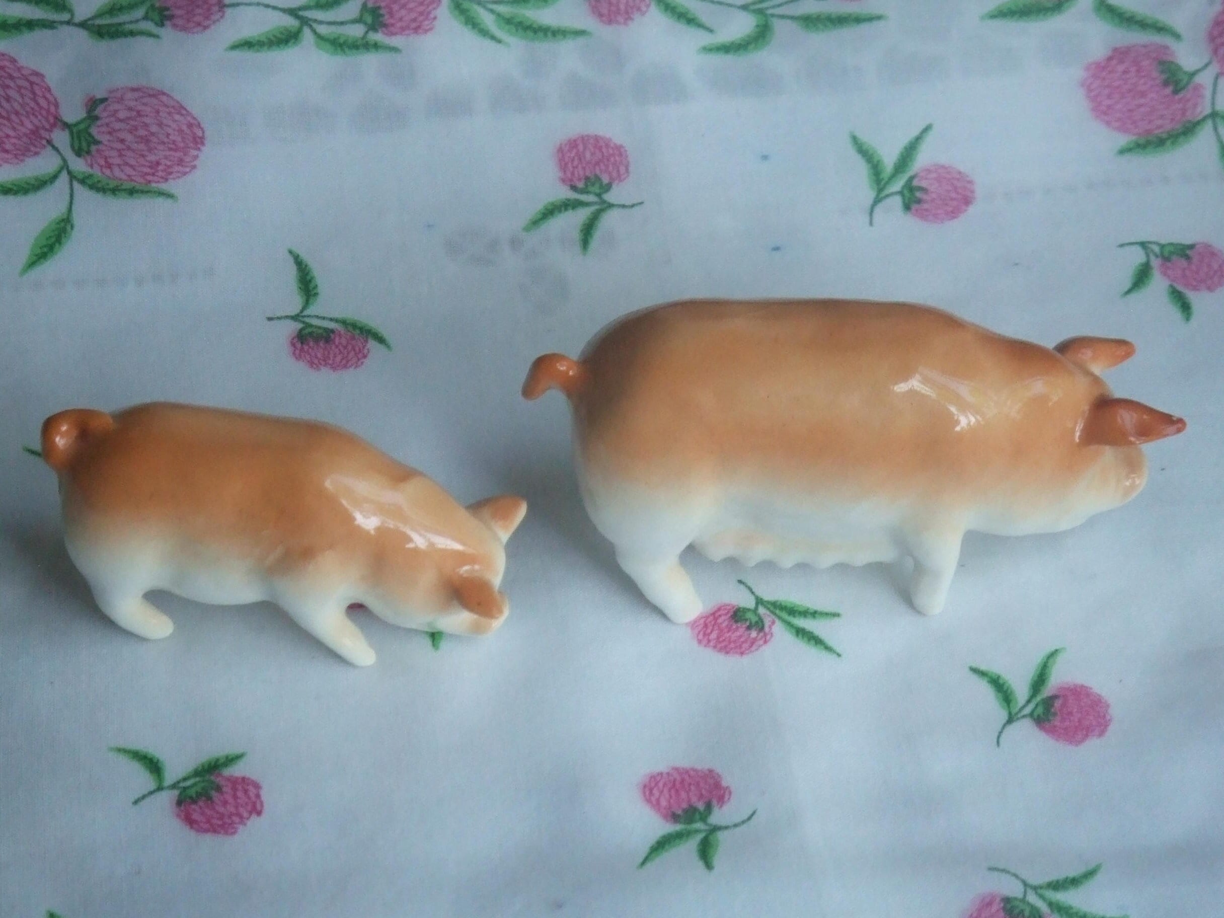 Vintage Bone China Mother Pig and Piglet. Unmarked. Miniatures. Salmon ...