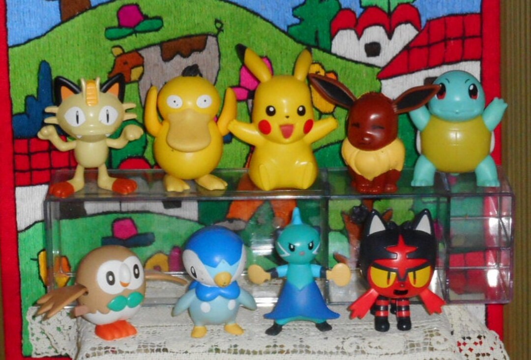 Lot of 9 Pokemon Cake Toppers. Fast Food Prizes. Litten, Rowlet, Piplup ...