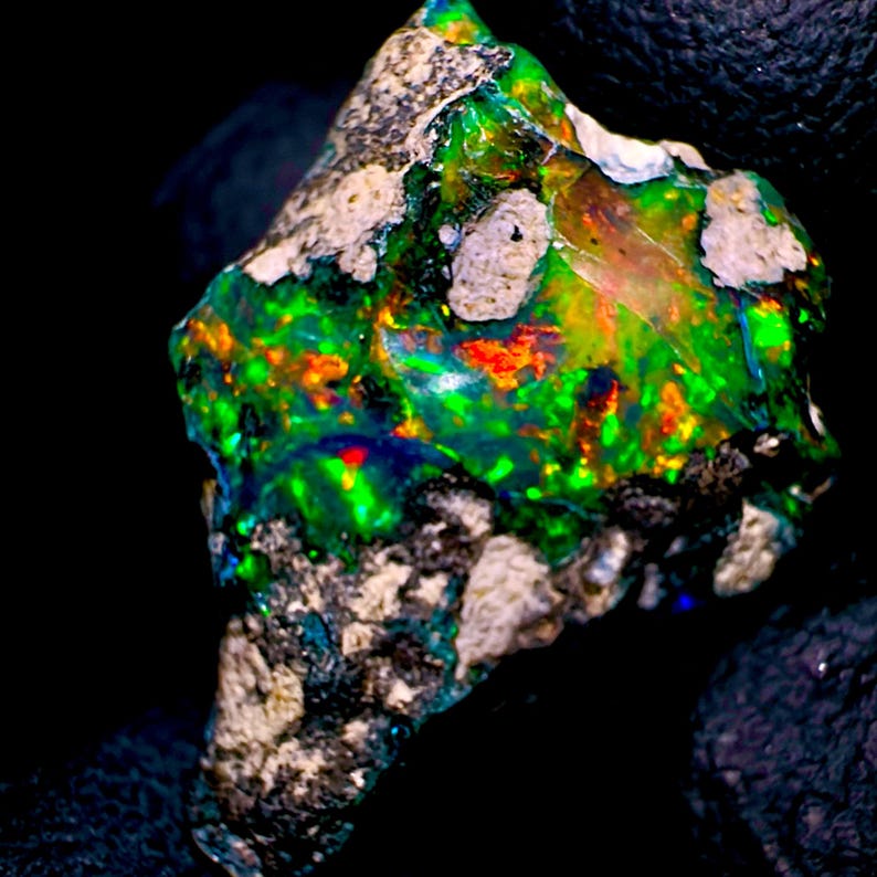 Natural Ethiopian Opal Black Fire Dry Cut Gem Grade Rough 7 Ct 15X11X9 ...