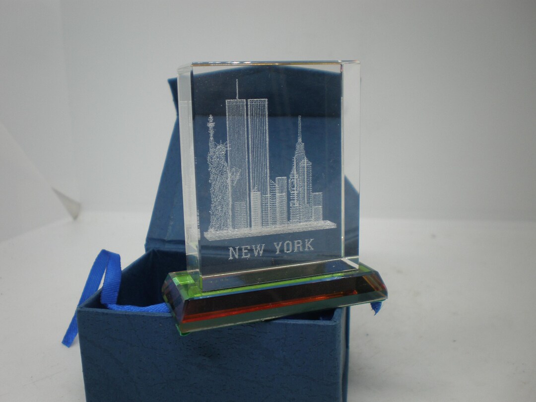 Nice Glass Paperweight With Etched New York City Scene - Etsy