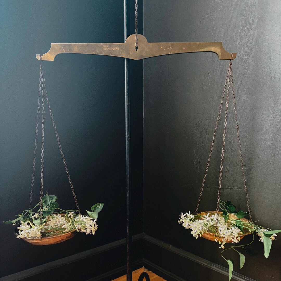 Vintage Hanging Balance Scale ’ Antique Apothecary Scale ’ Brass & Iron ...