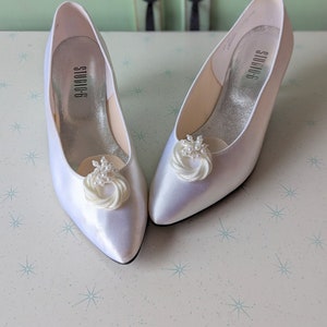 Vintage WHITE WEDDING Hollywood High Heels..size 10 Womens...glam ...