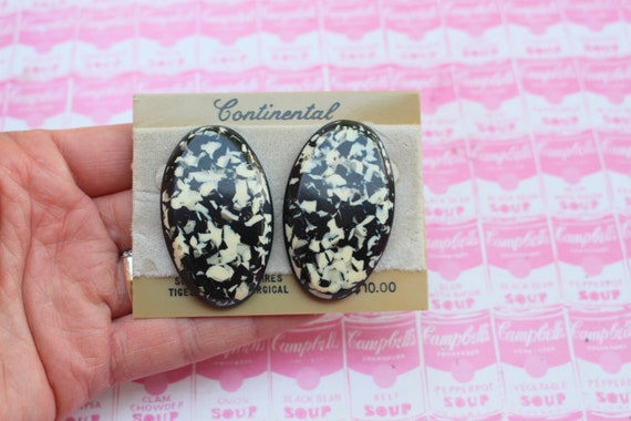 NOS 1980s Vintage Huge Swirl Earrings....black and White. - Etsy Australia