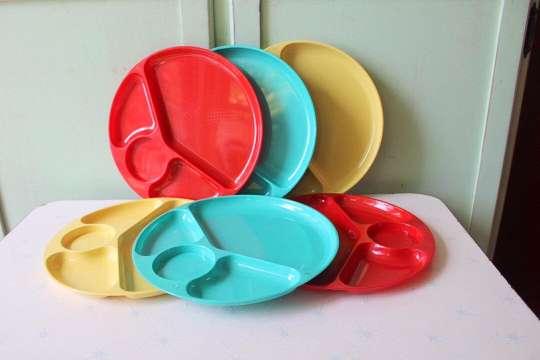 Vintage COLORFUL Plates Set...vintage Home. Set. Red. Teal. Yellow ...